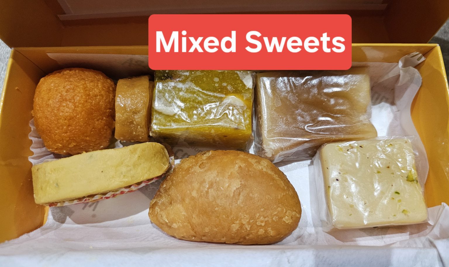 Mixed Sweets 1/4 Kg – Visu Swagruha Foods